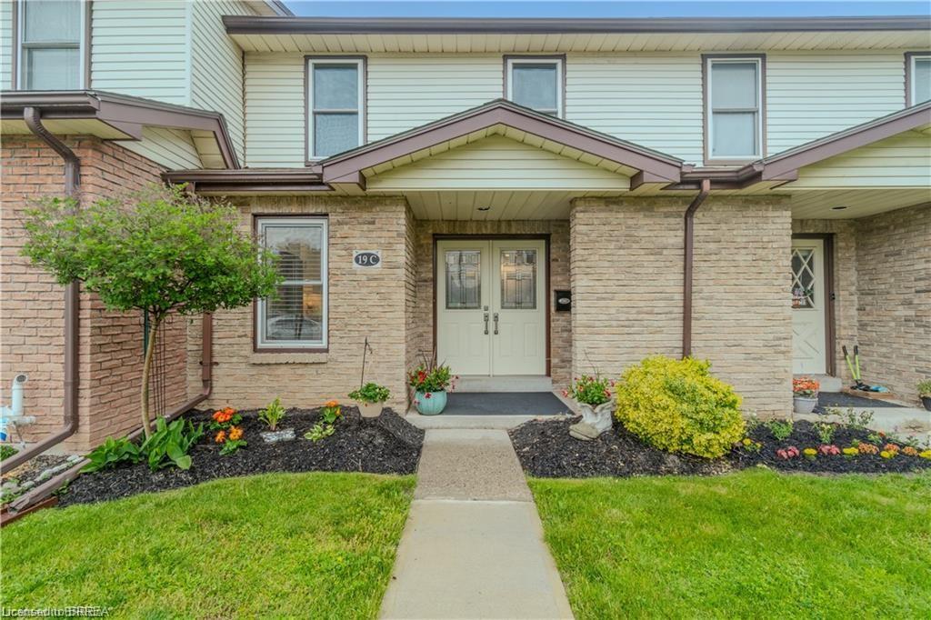 C - 19 Centennial Drive, Brantford, Ontario N3R6Y5 Listing History ...