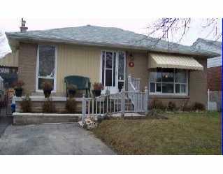 15 BARNETT Court, Hamilton, Ontario L8T2K1 Sold History | HouseSigma