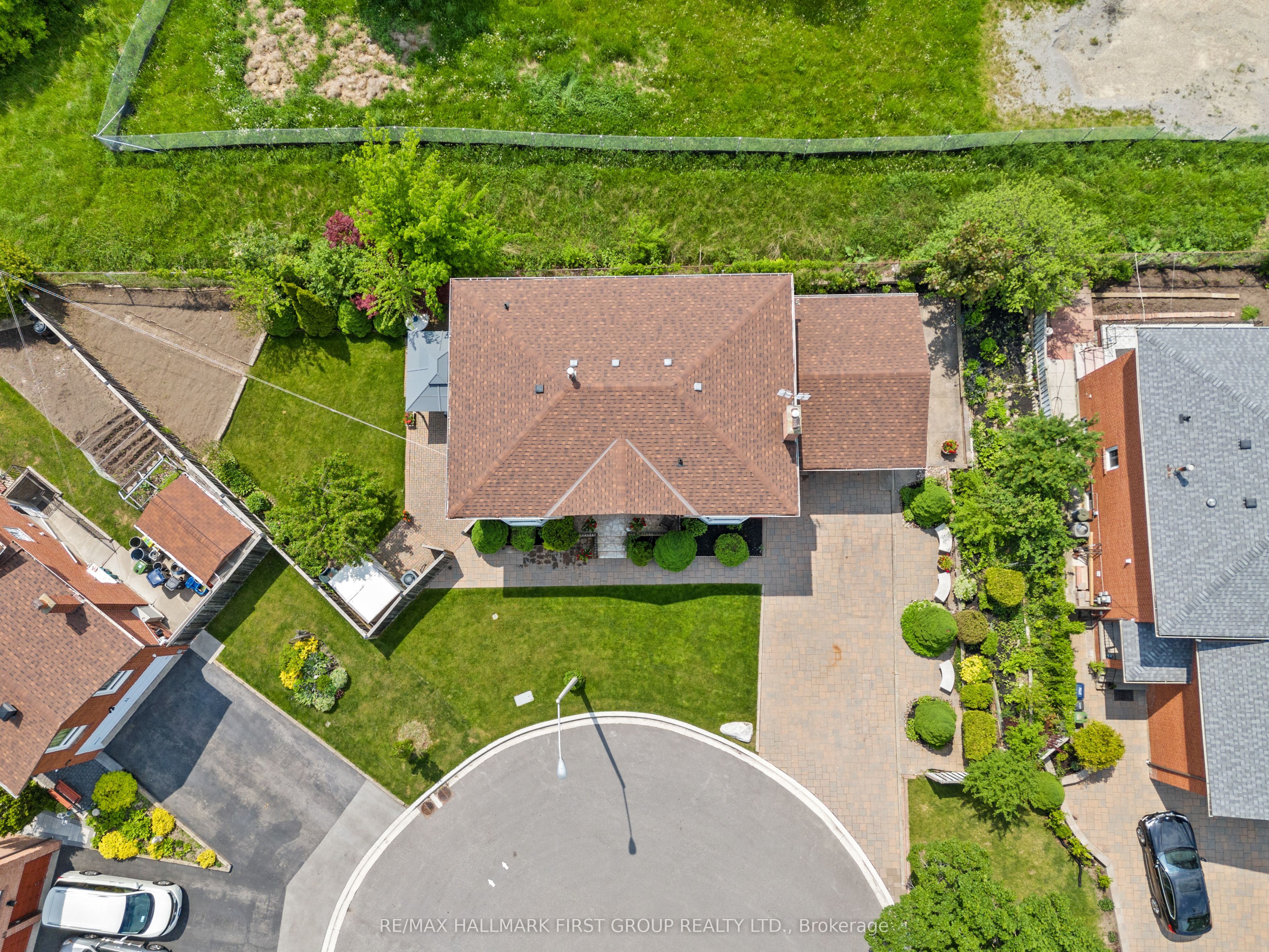 39 Lord Sydenham Crt, Scarborough, Ontario M1W3S4 For Sale | HouseSigma